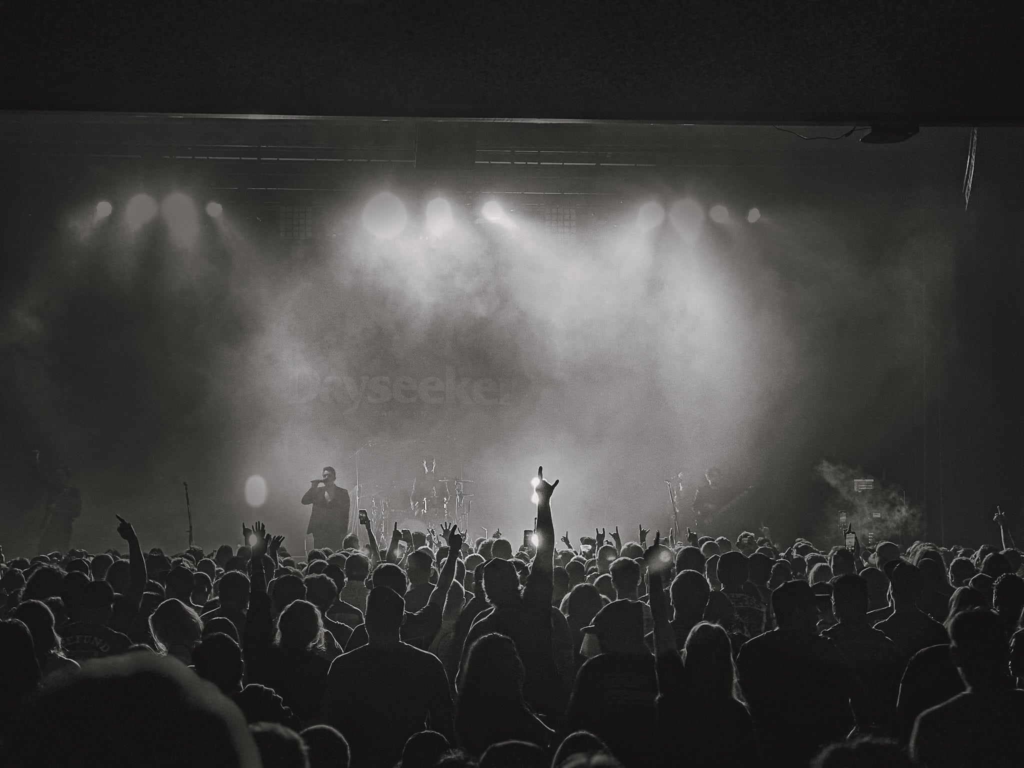 Misery Made Me Tour Review: Silverstein Rocks Riverside In Explosive ...